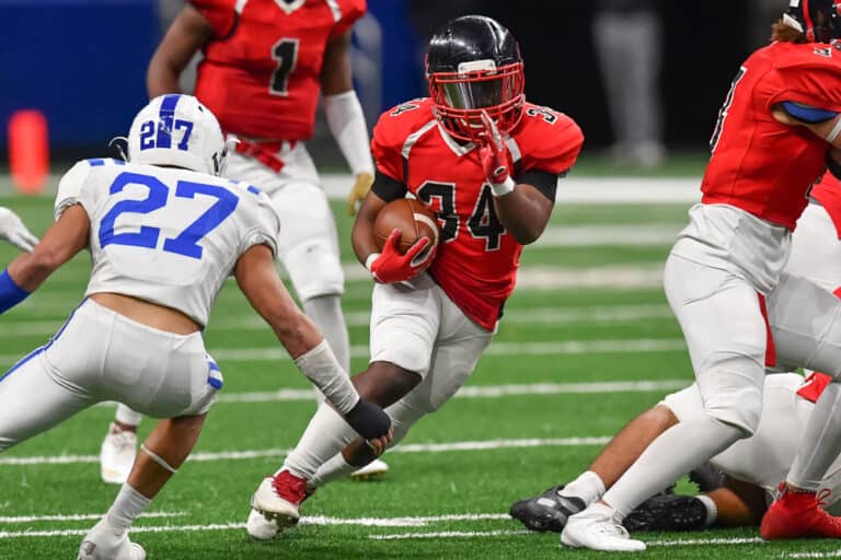 Which of the Offensive Positions in Football is Best for Your Young ...